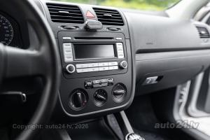 Pelēks Volkswagen Golf 2008 Tallina, ar dzinēja tilpumu 1.40 L un nobraukumu 225 tūkst. km par 2399 €, foto 17 vietnē AUTOMOTO.COM.LV