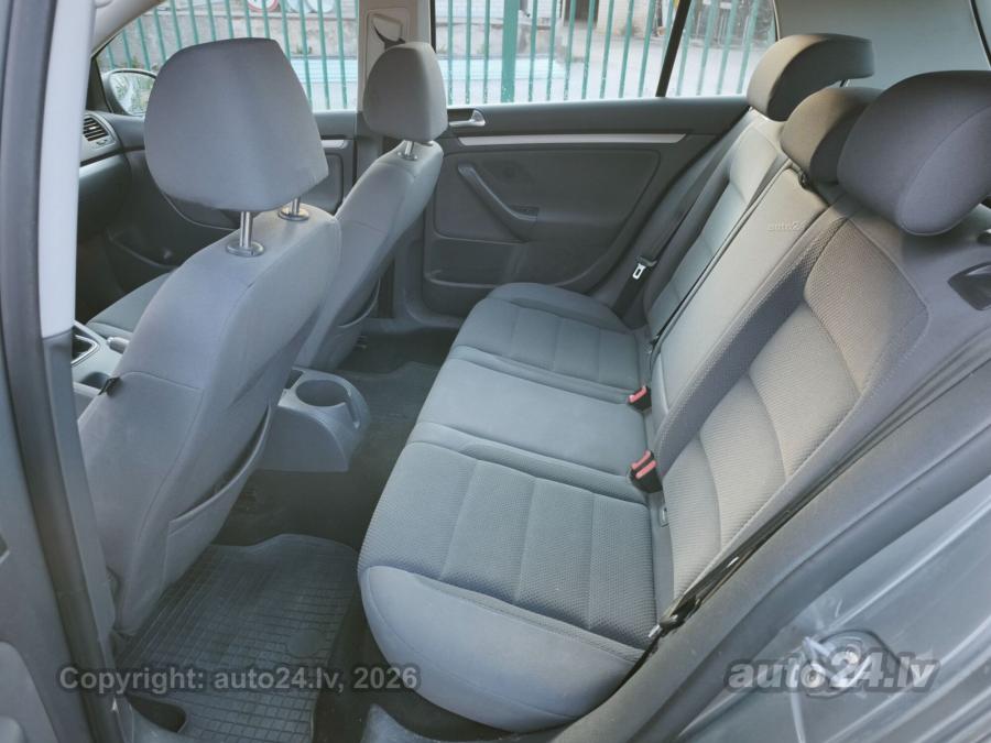 Pelēks Volkswagen Golf 2008 Tartu, ar dzinēja tilpumu 2.00 L un nobraukumu 0 tūkst. km par 1499 €, foto 8 vietnē AUTOMOTO.COM.LV