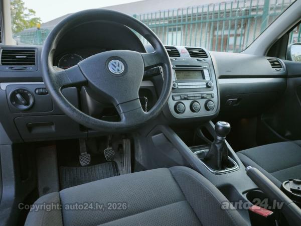 Pelēks Volkswagen Golf 2008 Tartu, ar dzinēja tilpumu 2.00 L un nobraukumu 0 tūkst. km par 1499 €, foto 8 vietnē AUTOMOTO.COM.LV