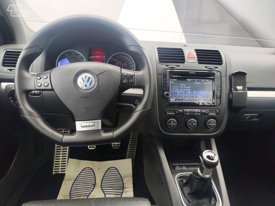 Grey Volkswagen Golf 2008 in Ramuciai, with an engine capacity of 2.00 L and mileage of 154 thousand km for 4350 €, photo 11 on AUTOMOTO.COM.LV