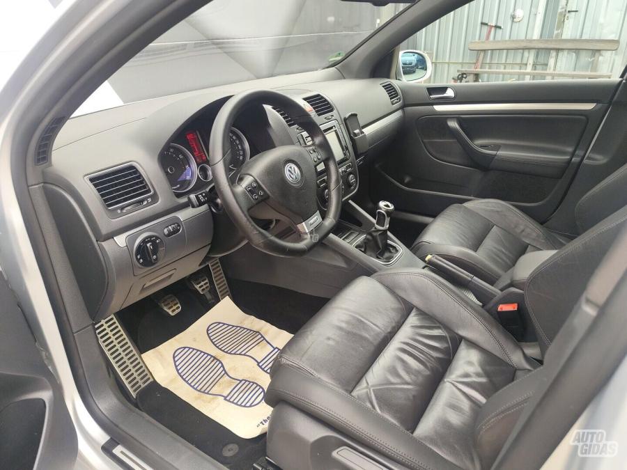 Grey Volkswagen Golf 2008 in Ramuciai, with an engine capacity of 2.00 L and mileage of 154 thousand km for 4350 €, photo 14 on AUTOMOTO.COM.LV