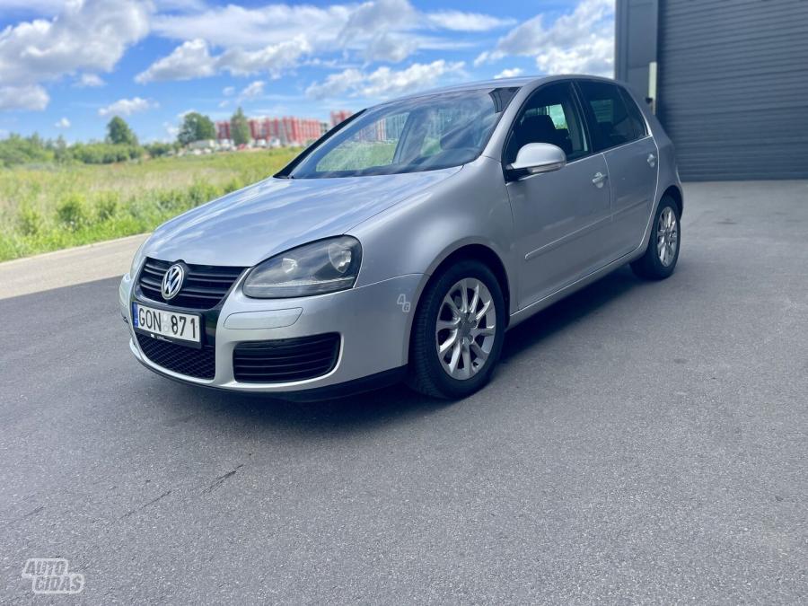 Grey Volkswagen Golf 2008 in Vilnius, with an engine capacity of 1.90 L and mileage of 321 thousand km for 2400 €, photo 1 on AUTOMOTO.COM.LV