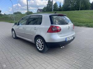 Grey Volkswagen Golf 2008 in Vilnius, with an engine capacity of 1.90 L and mileage of 321 thousand km for 2400 €, photo 3 on AUTOMOTO.COM.LV