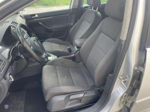 Grey Volkswagen Golf 2008 in Vilnius, with an engine capacity of 1.90 L and mileage of 321 thousand km for 2400 €, photo 12 on AUTOMOTO.COM.LV