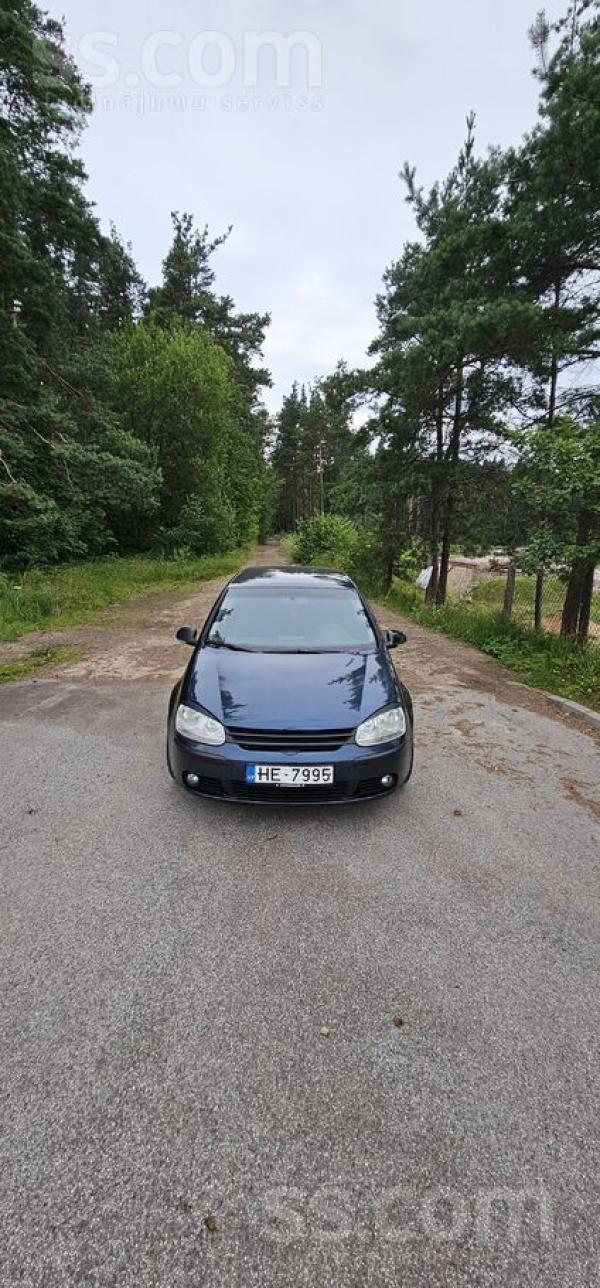 Grey Volkswagen Golf 2008 in Kuldiga, with an engine capacity of 1.90 L and mileage of 415 thousand km for 1900 €, photo 1 on AUTOMOTO.COM.LV