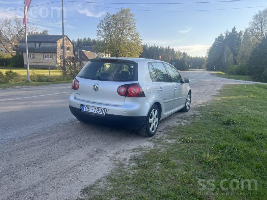 Grey Volkswagen Golf 2008 in Riga, with an engine capacity of 1.90 L and mileage of 401 thousand km for 700 €, photo 5 on AUTOMOTO.COM.LV