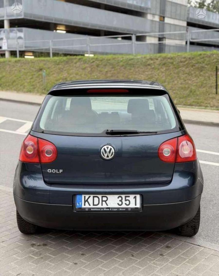 Grey Volkswagen Golf 2008 in Vilnius, with an engine capacity of 0.00 L and mileage of 233 thousand km for 2000 €, photo 7 on AUTOMOTO.COM.LV