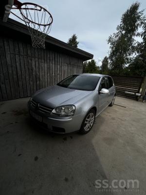 Pelēks Volkswagen Golf 2008 Jelgava, ar dzinēja tilpumu 1.90 L un nobraukumu 252 tūkst. km par 2800 €, foto  vietnē AUTOMOTO.COM.LV
