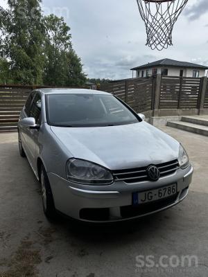 Pelēks Volkswagen Golf 2008 Jelgava, ar dzinēja tilpumu 1.90 L un nobraukumu 252 tūkst. km par 2800 €, foto 3 vietnē AUTOMOTO.COM.LV