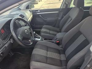 Pelēks Volkswagen Golf 2008 Marijampole, ar dzinēja tilpumu 1.60 L un nobraukumu 243 tūkst. km par 2500 €, foto 10 vietnē AUTOMOTO.COM.LV