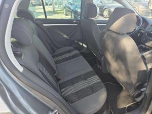 Pelēks Volkswagen Golf 2008 Marijampole, ar dzinēja tilpumu 1.60 L un nobraukumu 243 tūkst. km par 2500 €, foto 13 vietnē AUTOMOTO.COM.LV