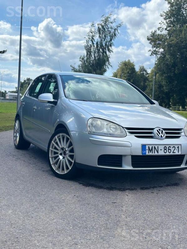 Grey Volkswagen Golf 2008 in Jekabpils, with an engine capacity of 1.90 L and mileage of 292 thousand km for 2850 €, photo 1 on AUTOMOTO.COM.LV
