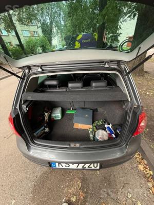 Grey Volkswagen Golf 2008 in Riga, with an engine capacity of 1.90 L and mileage of 232 thousand km for 1800 €, photo 5 on AUTOMOTO.COM.LV