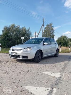 Pelēks Volkswagen Golf 2008 Kazlų Rūda, ar dzinēja tilpumu 1.90 L un nobraukumu 300 tūkst. km par 1699 €, foto  vietnē AUTOMOTO.COM.LV