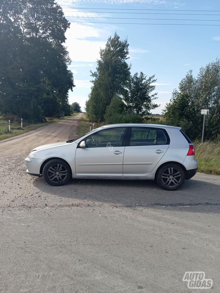 Pelēks Volkswagen Golf 2008 Kazlų Rūda, ar dzinēja tilpumu 1.90 L un nobraukumu 300 tūkst. km par 1699 €, foto 4 vietnē AUTOMOTO.COM.LV