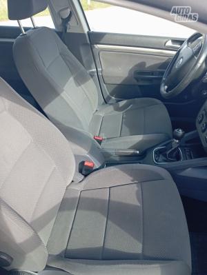 Pelēks Volkswagen Golf 2008 Kazlų Rūda, ar dzinēja tilpumu 1.90 L un nobraukumu 300 tūkst. km par 1699 €, foto 9 vietnē AUTOMOTO.COM.LV