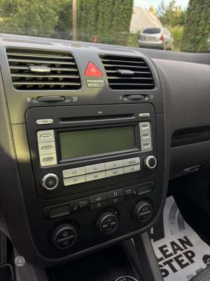 Pelēks Volkswagen Golf 2008 Utena, ar dzinēja tilpumu 1.40 L un nobraukumu 185 tūkst. km par 2900 €, foto 16 vietnē AUTOMOTO.COM.LV