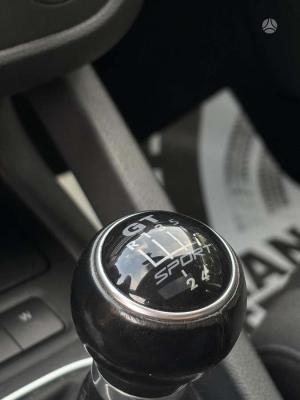 Pelēks Volkswagen Golf 2008 Utena, ar dzinēja tilpumu 1.40 L un nobraukumu 185 tūkst. km par 2900 €, foto 18 vietnē AUTOMOTO.COM.LV