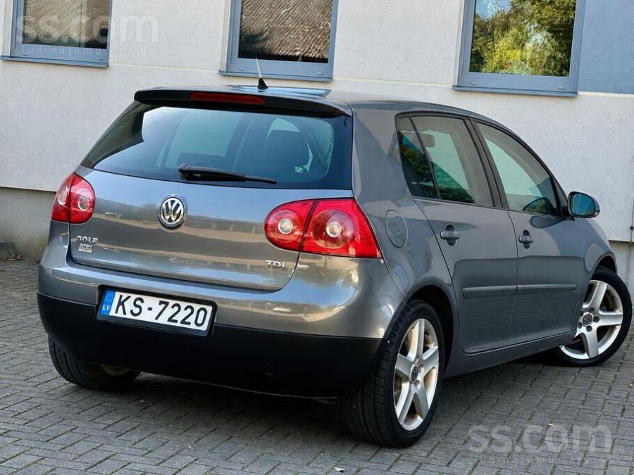Pelēks Volkswagen Golf 2008 Jelgava, ar dzinēja tilpumu 1.90 L un nobraukumu 232 tūkst. km par 2750 €, foto 7 vietnē AUTOMOTO.COM.LV