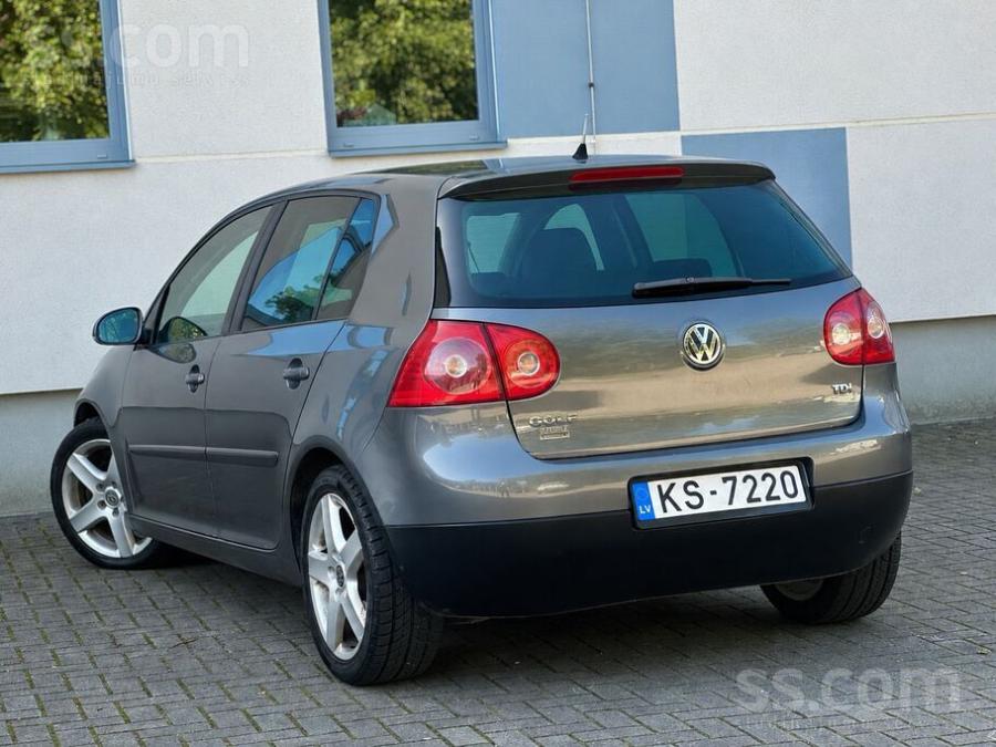 Pelēks Volkswagen Golf 2008 Jelgava, ar dzinēja tilpumu 1.90 L un nobraukumu 232 tūkst. km par 2750 €, foto 9 vietnē AUTOMOTO.COM.LV
