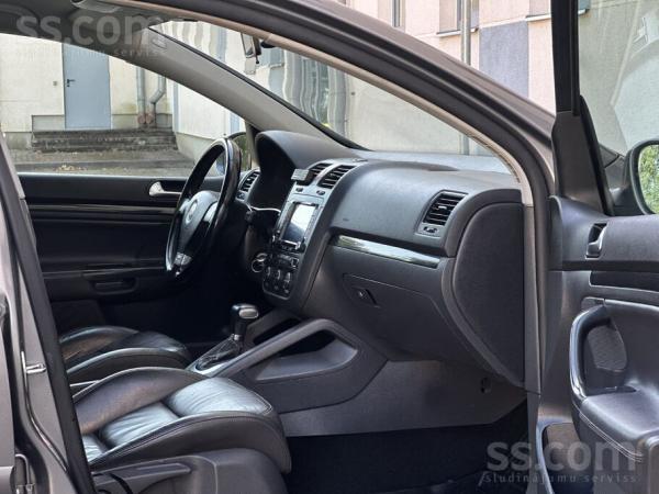 Pelēks Volkswagen Golf 2008 Jelgava, ar dzinēja tilpumu 1.90 L un nobraukumu 232 tūkst. km par 2750 €, foto 10 vietnē AUTOMOTO.COM.LV