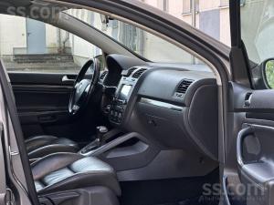 Pelēks Volkswagen Golf 2008 Jelgava, ar dzinēja tilpumu 1.90 L un nobraukumu 232 tūkst. km par 2750 €, foto 10 vietnē AUTOMOTO.COM.LV