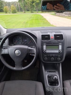 Pelēks Volkswagen Golf 2008 Alūksne, ar dzinēja tilpumu 2.00 L un nobraukumu 270 tūkst. km par 2590 €, foto 5 vietnē AUTOMOTO.COM.LV