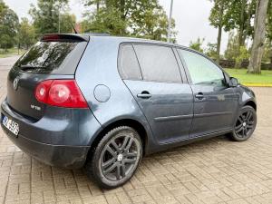 Grey Volkswagen Golf 2008 in Valmiera, with an engine capacity of 1.90 L and mileage of 312 thousand km for 2700 €, photo 3 on AUTOMOTO.COM.LV