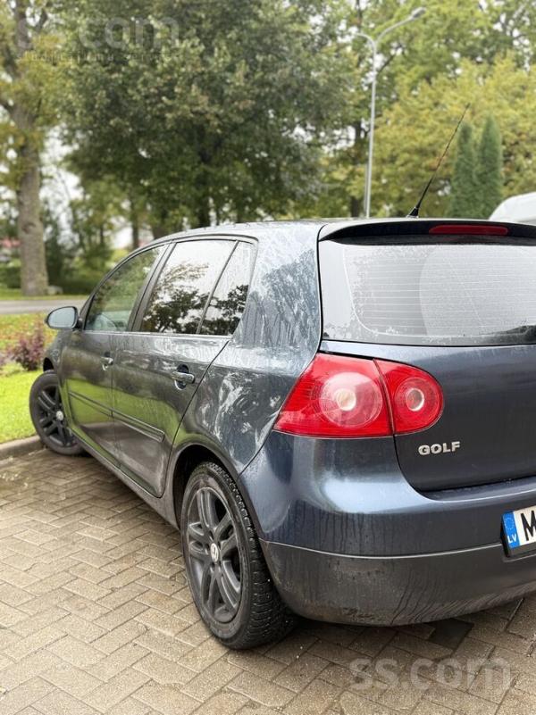Grey Volkswagen Golf 2008 in Valmiera, with an engine capacity of 1.90 L and mileage of 312 thousand km for 2700 €, photo 9 on AUTOMOTO.COM.LV