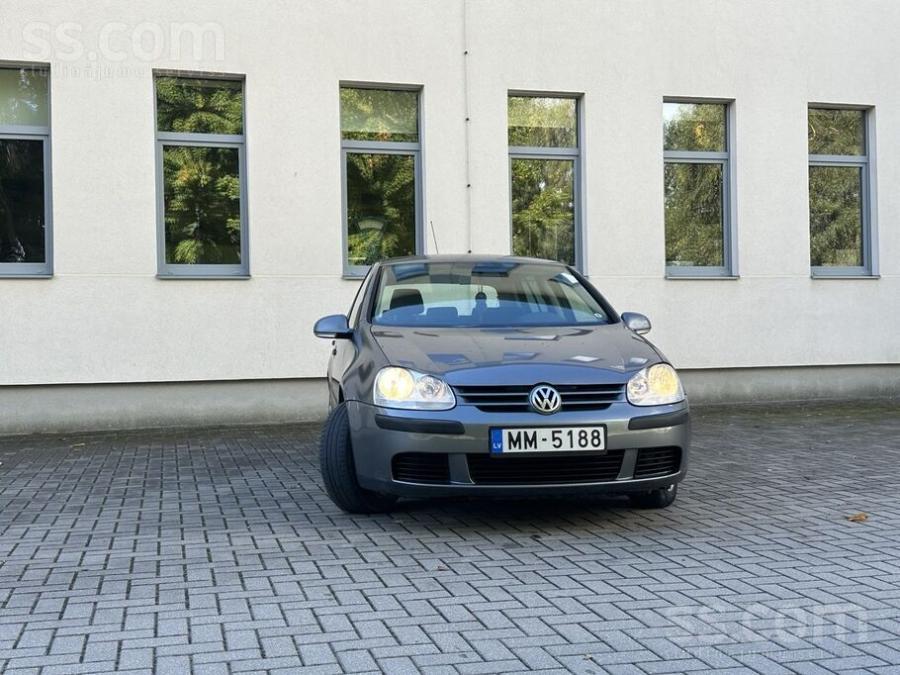 Pelēks Volkswagen Golf 2008 Jelgava, ar dzinēja tilpumu 1.60 L un nobraukumu 284 tūkst. km par 1850 €, foto 6 vietnē AUTOMOTO.COM.LV