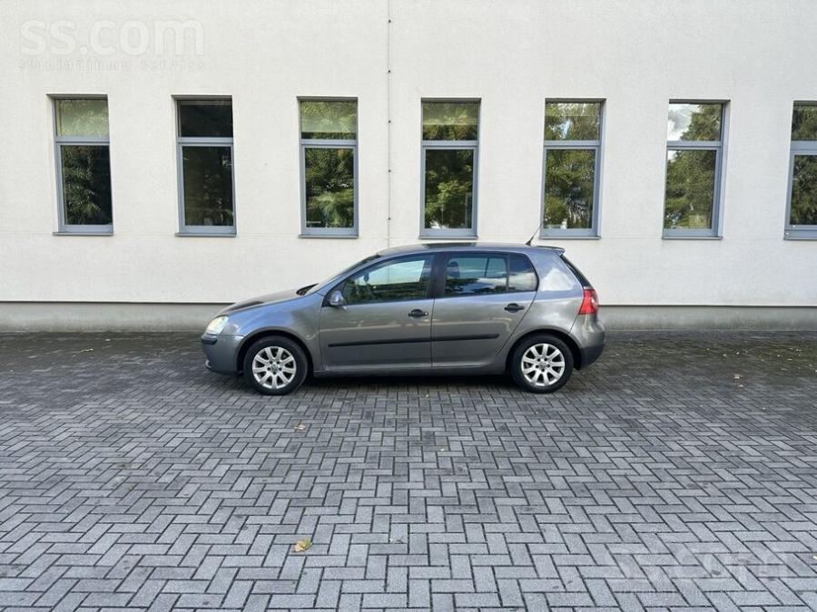 Pelēks Volkswagen Golf 2008 Jelgava, ar dzinēja tilpumu 1.60 L un nobraukumu 284 tūkst. km par 1850 €, foto 9 vietnē AUTOMOTO.COM.LV