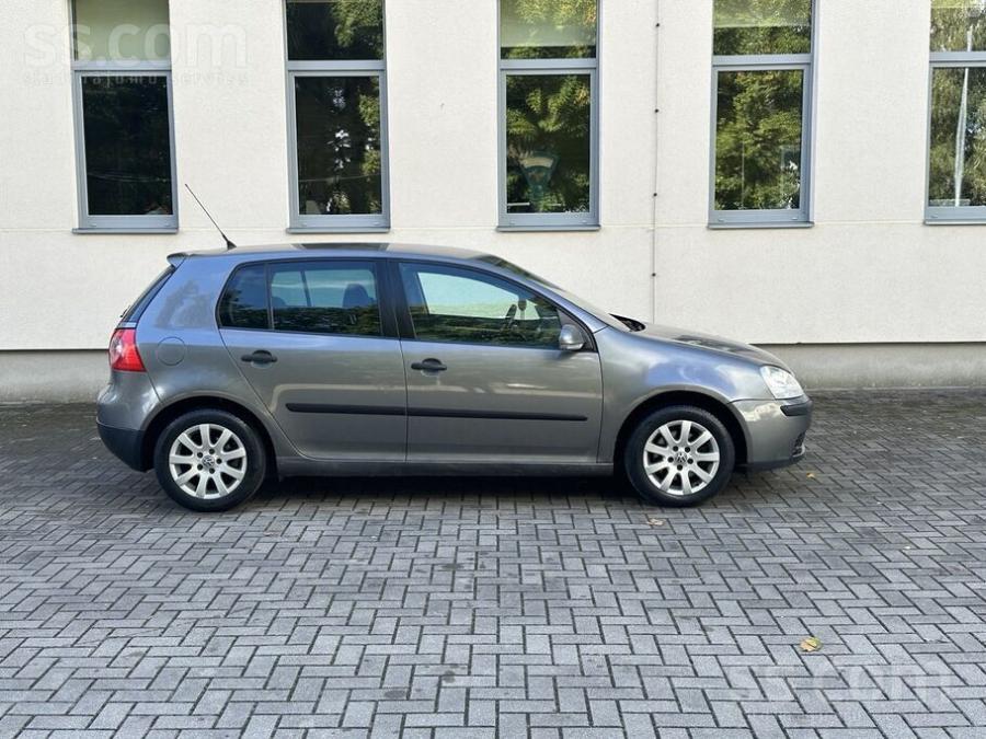 Pelēks Volkswagen Golf 2008 Jelgava, ar dzinēja tilpumu 1.60 L un nobraukumu 284 tūkst. km par 1850 €, foto 10 vietnē AUTOMOTO.COM.LV