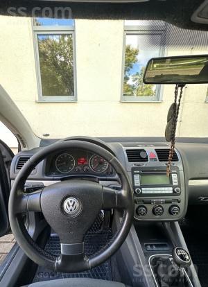Pelēks Volkswagen Golf 2008 Jelgava, ar dzinēja tilpumu 1.60 L un nobraukumu 284 tūkst. km par 1850 €, foto 19 vietnē AUTOMOTO.COM.LV
