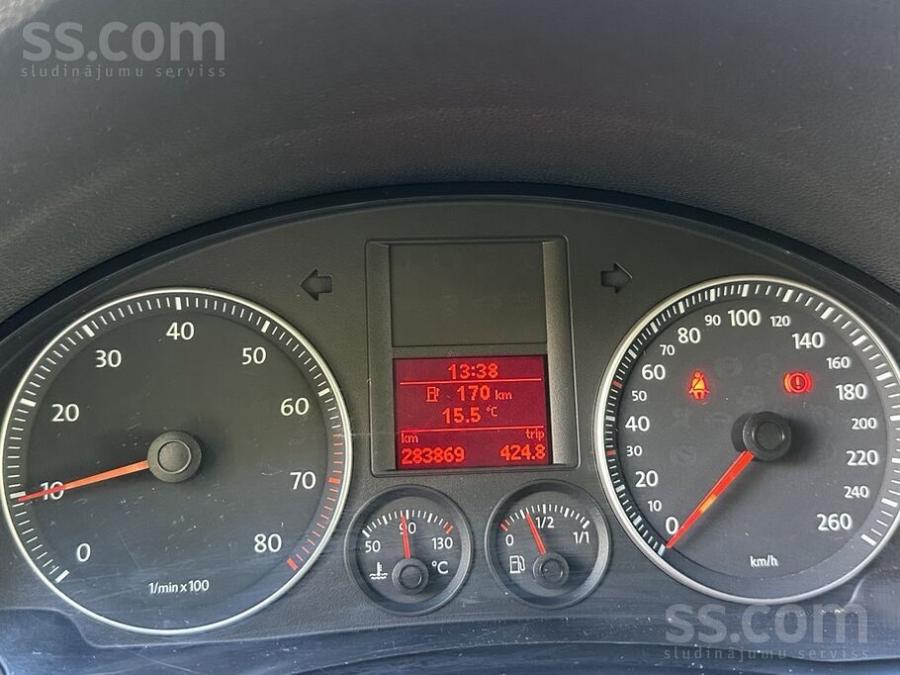 Pelēks Volkswagen Golf 2008 Jelgava, ar dzinēja tilpumu 1.60 L un nobraukumu 284 tūkst. km par 1850 €, foto 20 vietnē AUTOMOTO.COM.LV