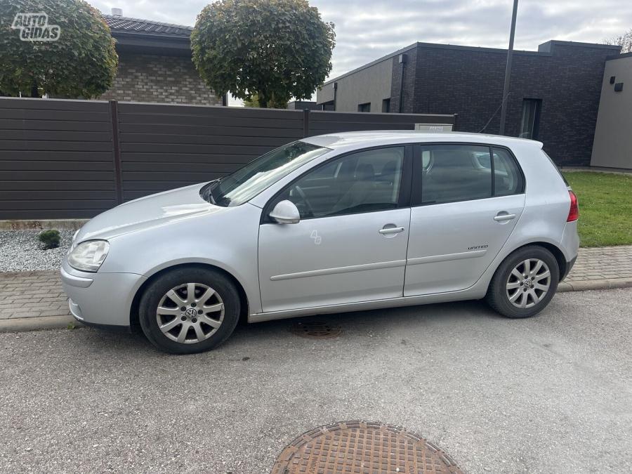 Pelēks Volkswagen Golf 2008 Kauņa, ar dzinēja tilpumu 1.90 L un nobraukumu 299 tūkst. km par 1700 €, foto 5 vietnē AUTOMOTO.COM.LV