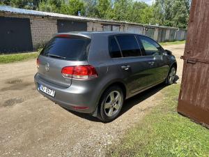 Pelēks Volkswagen Golf 2009 Preiļi, ar dzinēja tilpumu 1.60 L un nobraukumu 204 tūkst. km par 5100 €, foto 4 vietnē AUTOMOTO.COM.LV