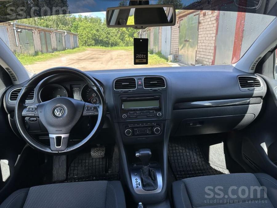 Pelēks Volkswagen Golf 2009 Preiļi, ar dzinēja tilpumu 1.60 L un nobraukumu 204 tūkst. km par 5100 €, foto 8 vietnē AUTOMOTO.COM.LV