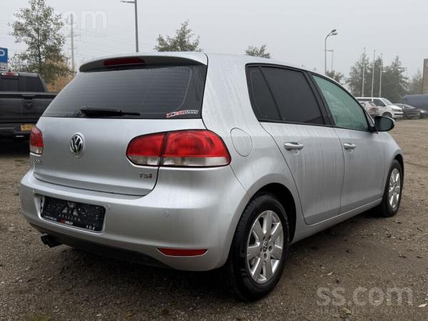 Pelēks Volkswagen Golf 2009 Liepāja, ar dzinēja tilpumu 1.40 L un nobraukumu 123 tūkst. km par 5350 €, foto 2 vietnē AUTOMOTO.COM.LV