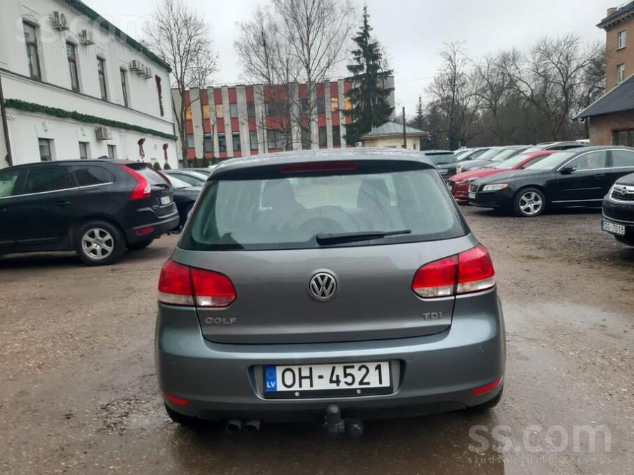 Pelēks Volkswagen Golf 2009 Daugavpils, ar dzinēja tilpumu 2.00 L un nobraukumu 0 tūkst. km par 3950 €, foto 6 vietnē AUTOMOTO.COM.LV