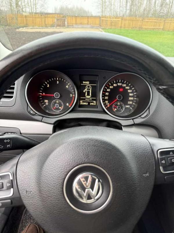 Pelēks Volkswagen Golf 2009 Kauņa, ar dzinēja tilpumu 1.97 L un nobraukumu 252 tūkst. km par 3500 €, foto 8 vietnē AUTOMOTO.COM.LV