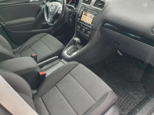 Grey Volkswagen Golf 2009 in Kaunas, with an engine capacity of 2.00 L and mileage of 420 thousand km for 4300 €, photo 9 on AUTOMOTO.COM.LV