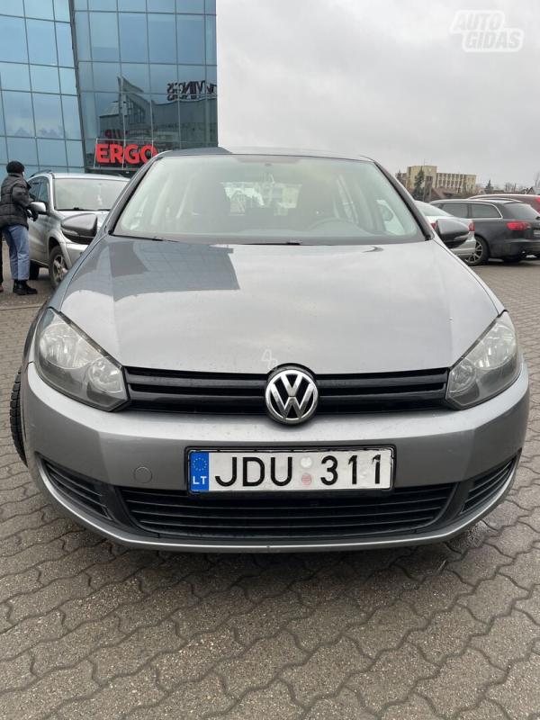 Pelēks Volkswagen Golf 2009 Alīta, ar dzinēja tilpumu 2.00 L un nobraukumu 320 tūkst. km par 3000 €, foto 2 vietnē AUTOMOTO.COM.LV