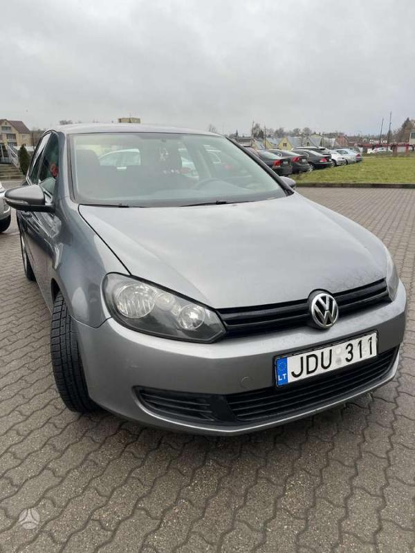 Grey Volkswagen Golf 2009 in Alytus, with an engine capacity of 1.97 L and mileage of 320 thousand km for 3000 €, photo 3 on AUTOMOTO.COM.LV