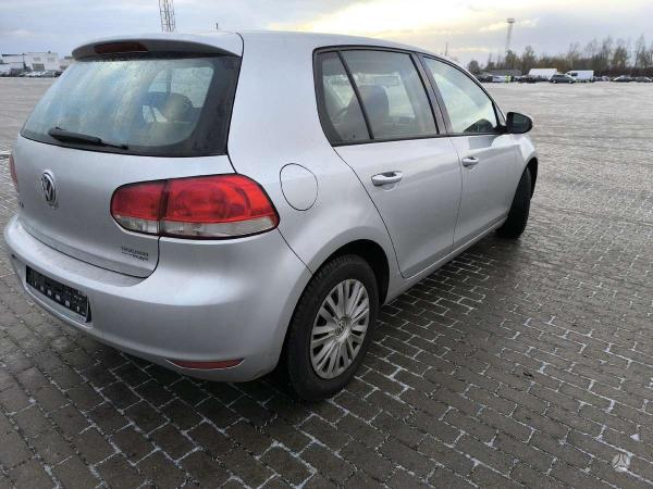 Grey Volkswagen Golf 2009 in Marijampole, with an engine capacity of 1.39 L and mileage of 187 thousand km for 3450 €, photo 3 on AUTOMOTO.COM.LV