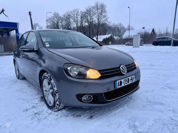 Grey Volkswagen Golf 2009 in Taurage, with an engine capacity of 1.60 L and mileage of 213 thousand km for 5100 €, photo 2 on AUTOMOTO.COM.LV