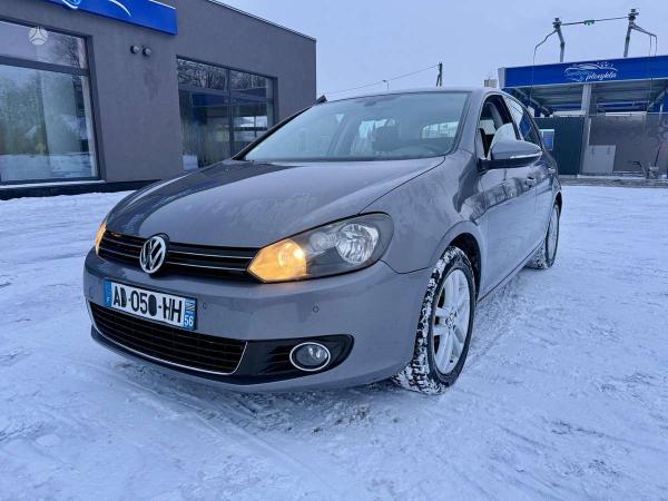 Grey Volkswagen Golf 2009 in Taurage, with an engine capacity of 1.60 L and mileage of 213 thousand km for 5100 €, photo 3 on AUTOMOTO.COM.LV