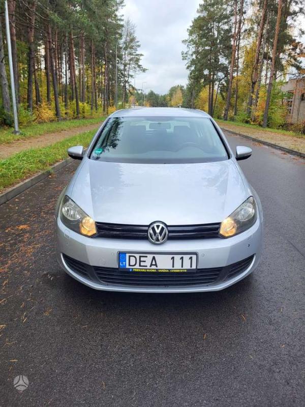 Grey Volkswagen Golf 2009 in Varena, with an engine capacity of 1.60 L and mileage of 228 thousand km for 3600 €, photo 7 on AUTOMOTO.COM.LV