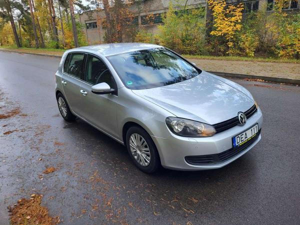 Grey Volkswagen Golf 2009 in Varena, with an engine capacity of 1.60 L and mileage of 228 thousand km for 3600 €, photo 10 on AUTOMOTO.COM.LV