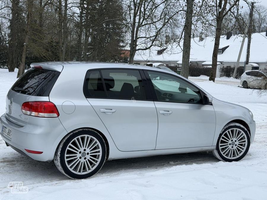 Grey Volkswagen Golf 2009 in Kaunas, with an engine capacity of 2.00 L and mileage of 342 thousand km for 3290 €, photo 23 on AUTOMOTO.COM.LV