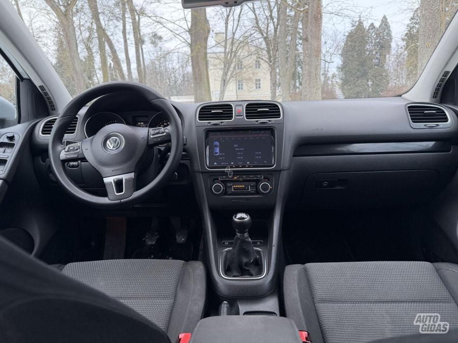 Grey Volkswagen Golf 2009 in Kaunas, with an engine capacity of 2.00 L and mileage of 342 thousand km for 3290 €, photo 32 on AUTOMOTO.COM.LV